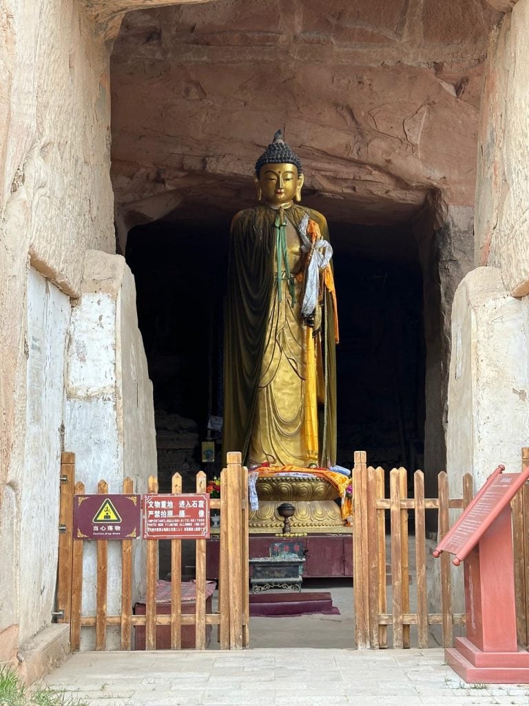 Horse Hoof Temple: Where a Eurasian warrior-king’s steed trampled - Tea ...